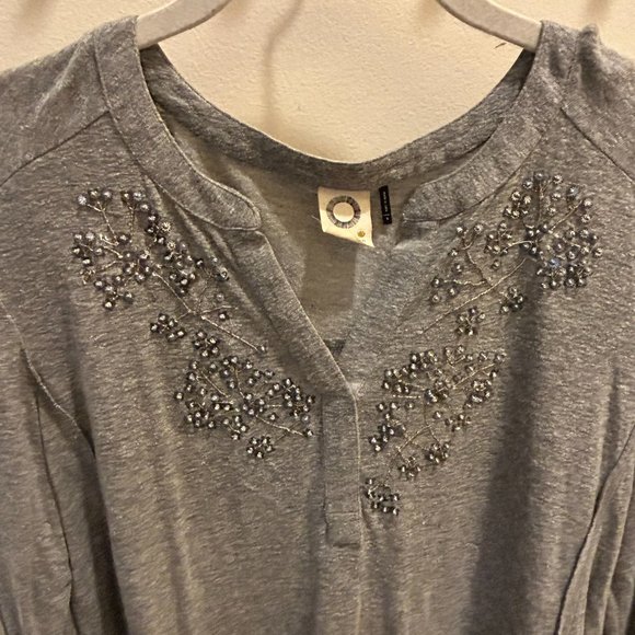Akemi + Kin | Tops | Anthropologie Akemi Kin Gray Sequin Beaded ...